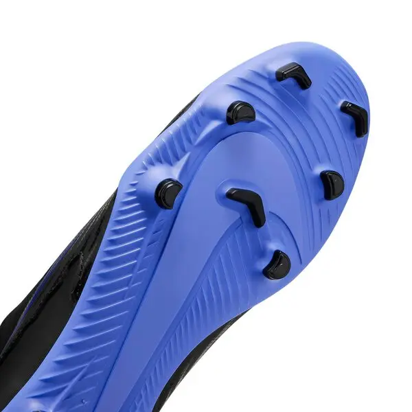 Nike Phantom Gx Academy Ag Athletic Cleats