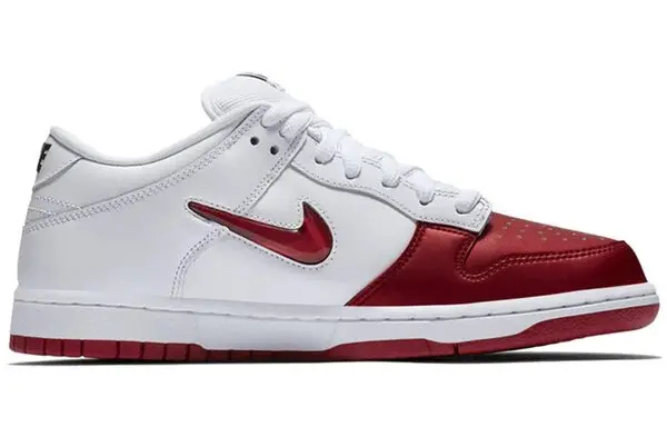 Nike X Supreme Sb Dunk Low Varsity Red