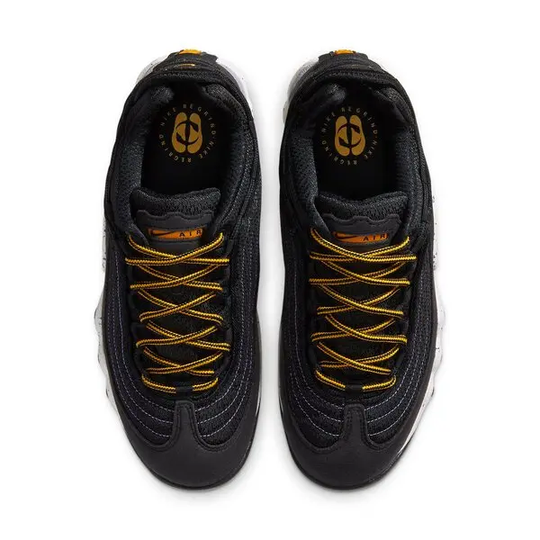 Nike Air Skarn "university Gold" Sneakers - Black