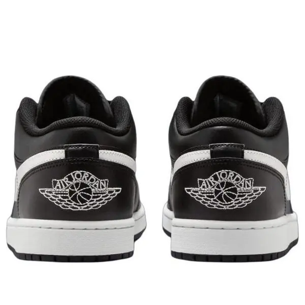 JORDAN 1 Low "orca" Sneakers - Black/white