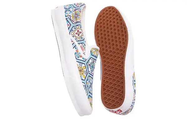 VANS Kith X Classic Slip-on "blue Moroccan Pattern" Sneakers - White/blue