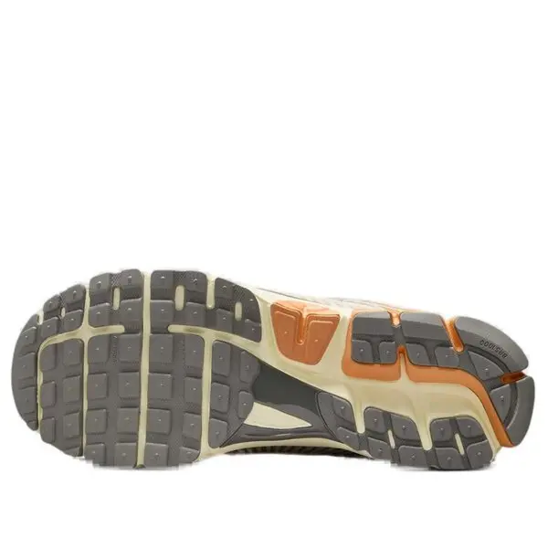 Nike Zoom Vomero 5 "copper Moon - Phantom/flat Pewter/copper Moon