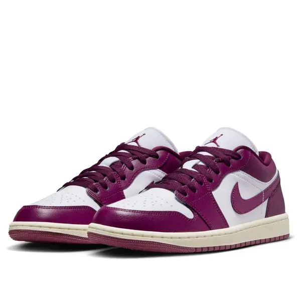 JORDAN 1 Low Lx Sneakers - White/fireberry/sail
