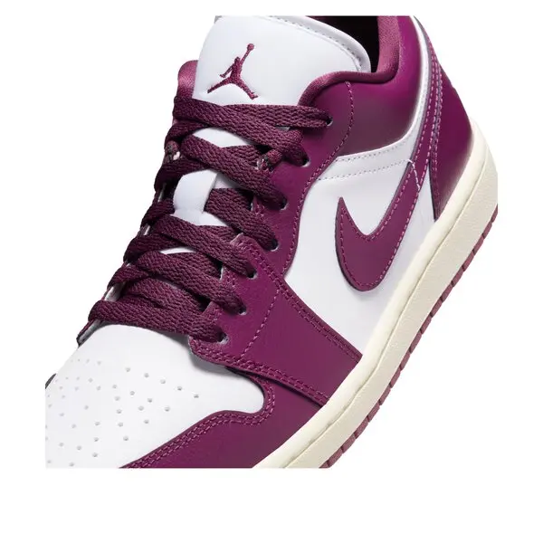 JORDAN 1 Low Lx Sneakers - White/fireberry/sail