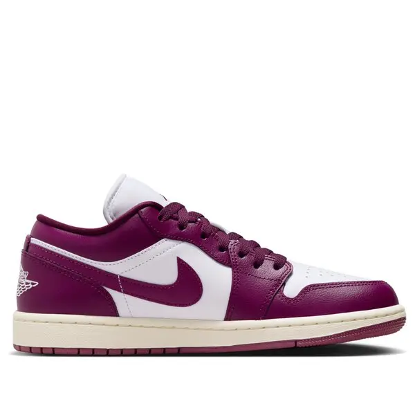 JORDAN 1 Low Lx Sneakers - White/fireberry/sail