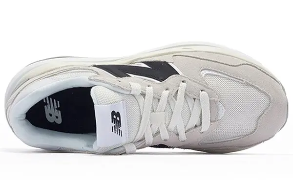 NEW BALANCE 57/40 "sea Salt" Lace-up Sneakers - Grey/white