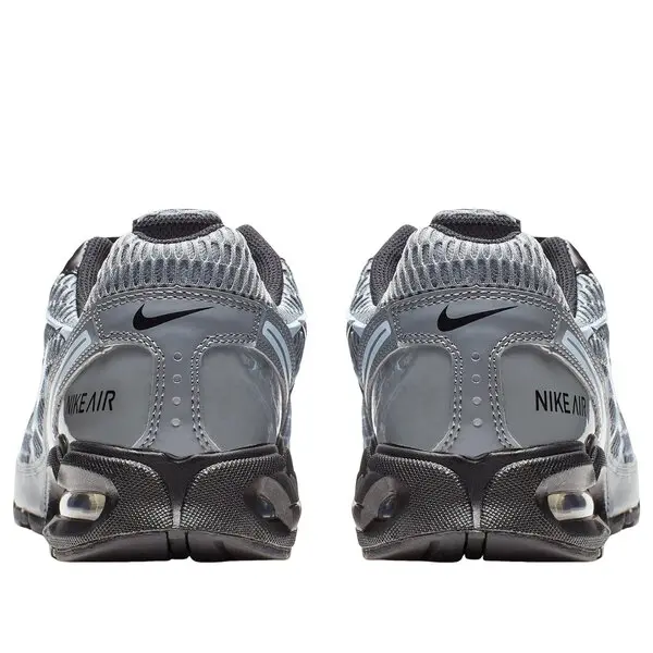 Nike Max Torch 4 Sneakers - Gray/silver
