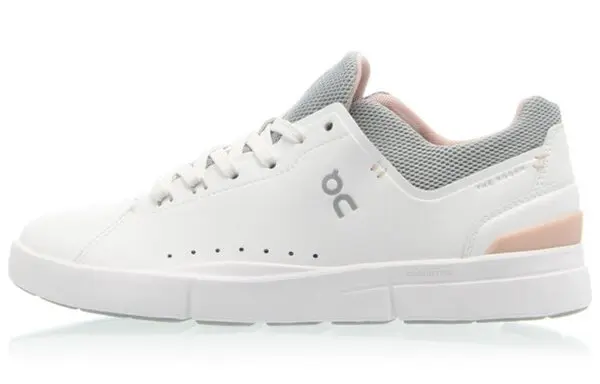 On The Roger Advantage "white Rose" Sneakers