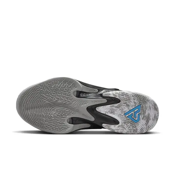 Nike Zoom Freak 4 Basketball Sneakers - Black/white