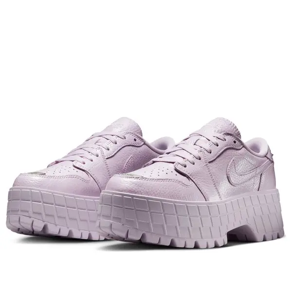 JORDAN 1 Brooklyn Low Platform Sneakers - Doll/metallic Silver