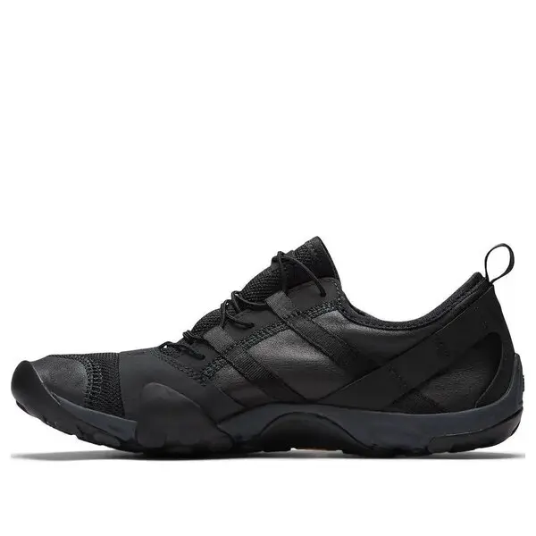 NEW BALANCE X Issey Miyake Collaboration Sneakers - Black