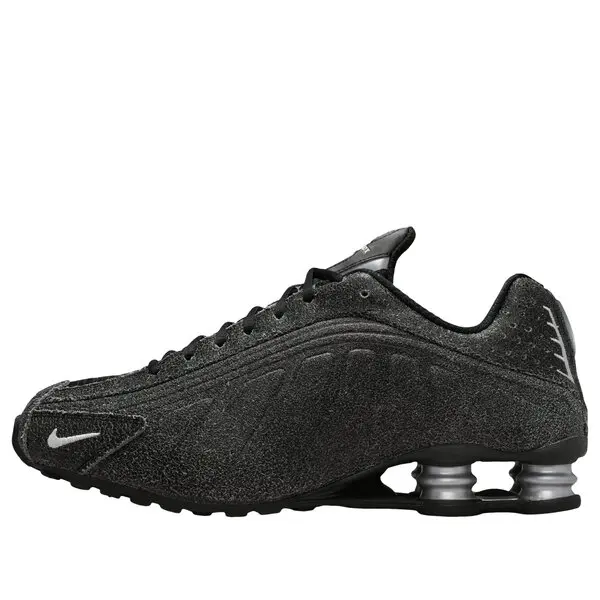 Nike Shox R4 Sneakers - Black