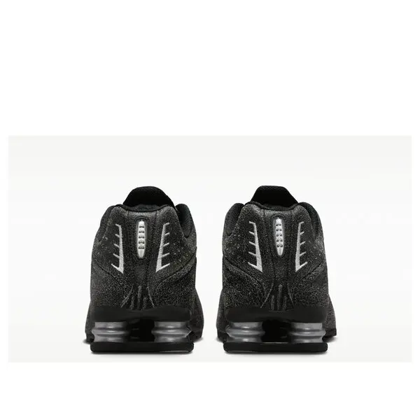 Nike Shox R4 Sneakers - Black