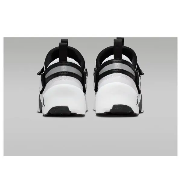 JORDAN Trunner Lx Sneakers - Black/white