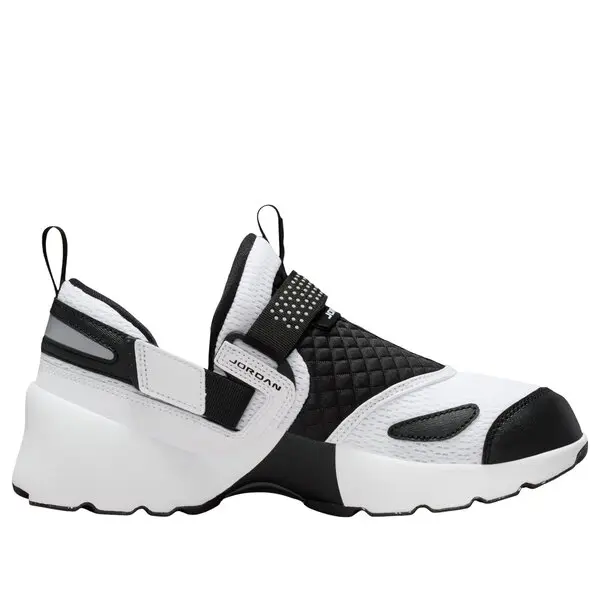 JORDAN Trunner Lx Sneakers - Black/white