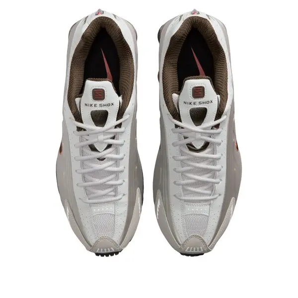 Nike Shox R4 Sneakers - White/red/grey