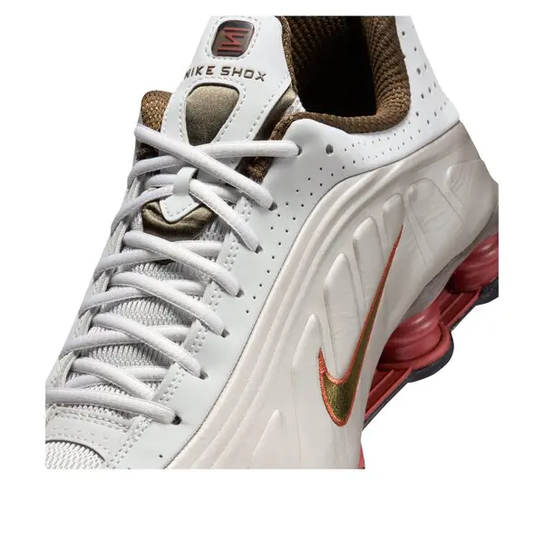 Nike Shox R4 Sneakers - White/red/grey