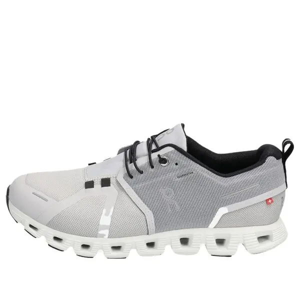 On Cloud 5 Waterproof Sneakers