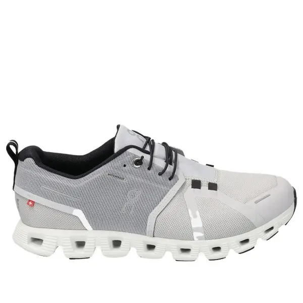 On Cloud 5 Waterproof Sneakers