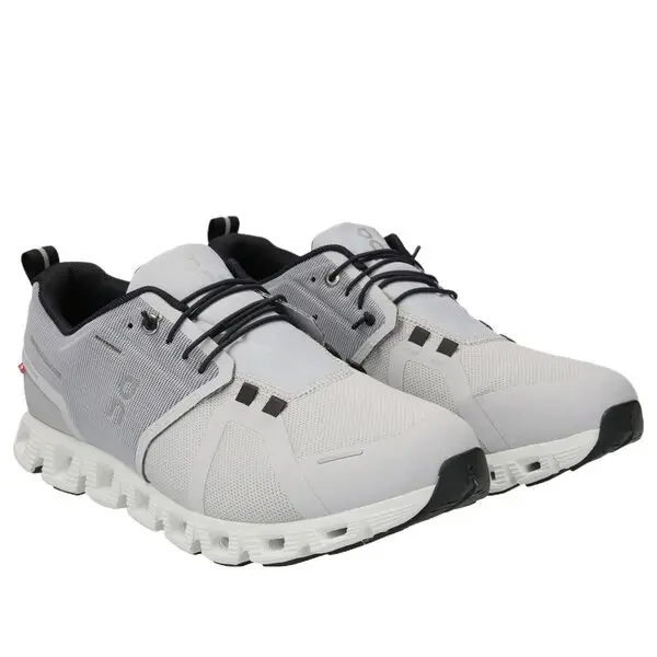 On Cloud 5 Waterproof Sneakers