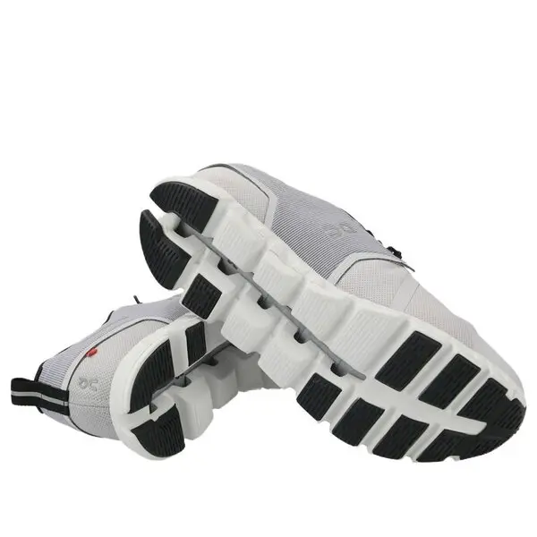 On Cloud 5 Waterproof Sneakers