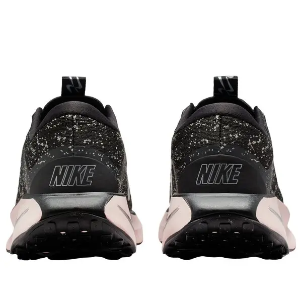 Nike Motiva Se Sneakers - Black/silt Red