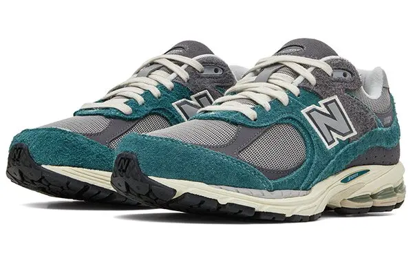 NEW BALANCE 2002r Casual Shoes - Grey/green