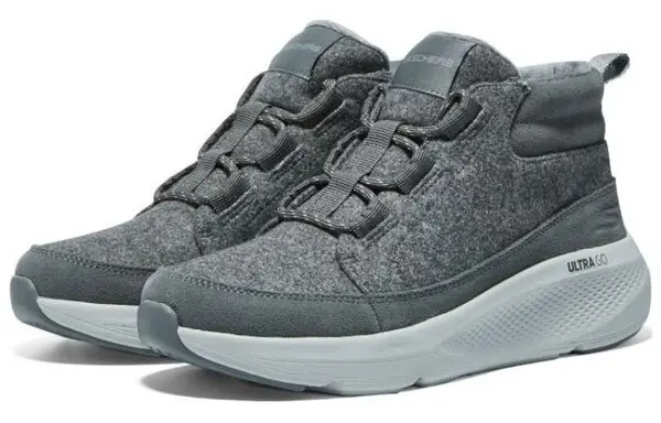 Sketchers Ultra Go Sneakers
