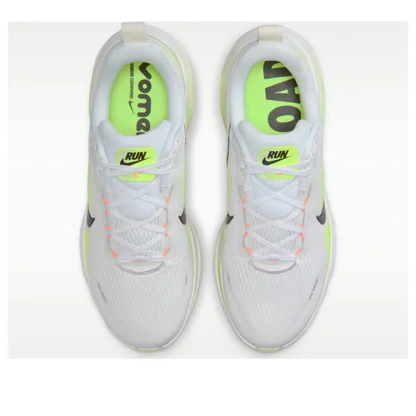 Nike Zoom Vomero 18 Sneakers