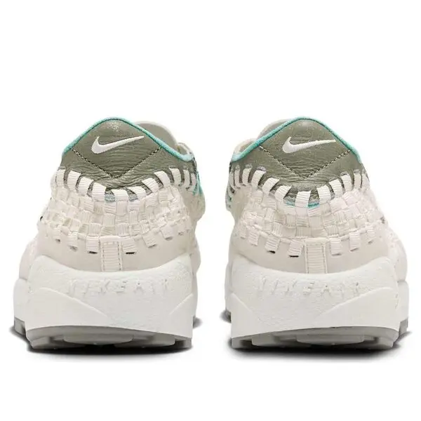 Nike Footscape Woven "nai-ke" Sneakers
