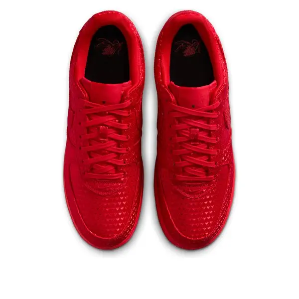 Nike Force 1 Retro Low Top Sneakers