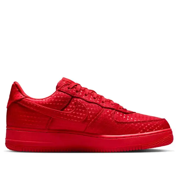 Nike Force 1 Retro Low Top Sneakers