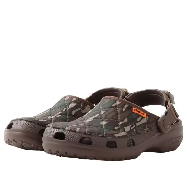 CROCS X Butter Classic Clog - Brown/camo