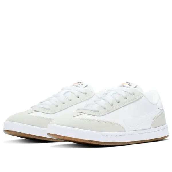 Nike Fc Standard Sb 'summit Gum' Low Top Sneakers - White