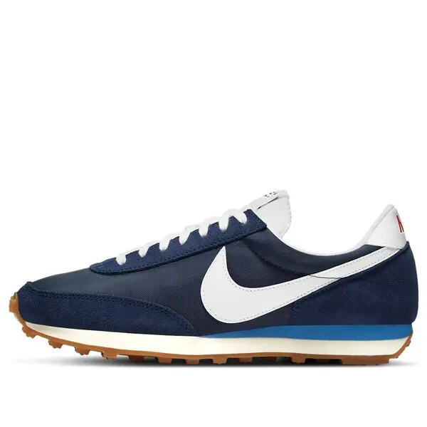 Nike Daybreak Low Top Sneakers - White/blue