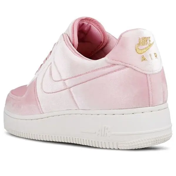 Nike Force 1 Low '07 Premium Velour Sneakers - Pink