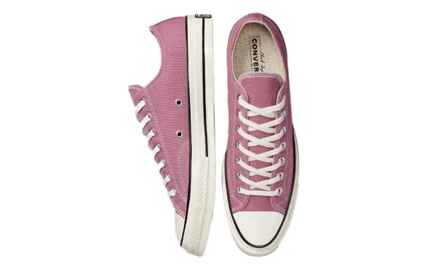 CONVERSE Chuck 70 Vintage Canvas Low Top Sneakers - Pink
