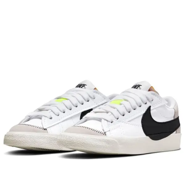 Nike Blazer Low Jumbo Sneakers