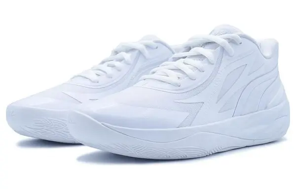 PUMA Mb.02 Lo Sneakers - White/silver