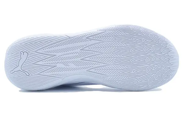 PUMA Mb.02 Lo Sneakers - White/silver