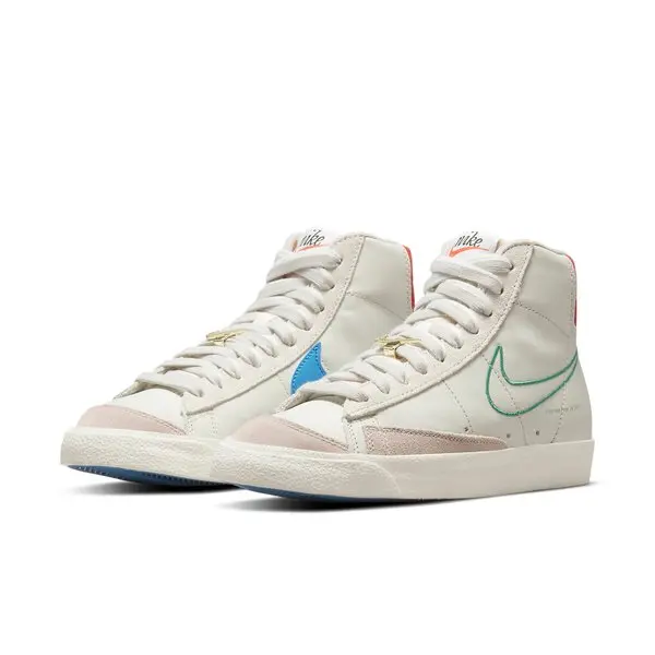 Nike Blazer Mid '77 Se "first Use" Sneakers - Cream/blue/orange