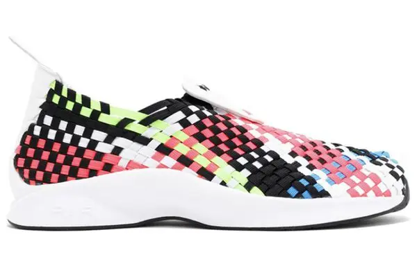 Nike Woven Qs - Black/solar Red/white