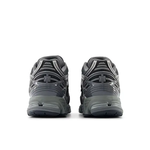NEW BALANCE 1906r Sneakers - Black/silver