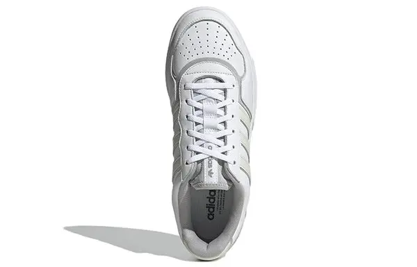 Adidas Originals Courtic Low Top Sneakers - White/grey
