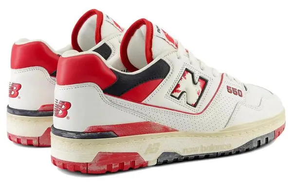 NEW BALANCE 550 Sneakers - White/red/black