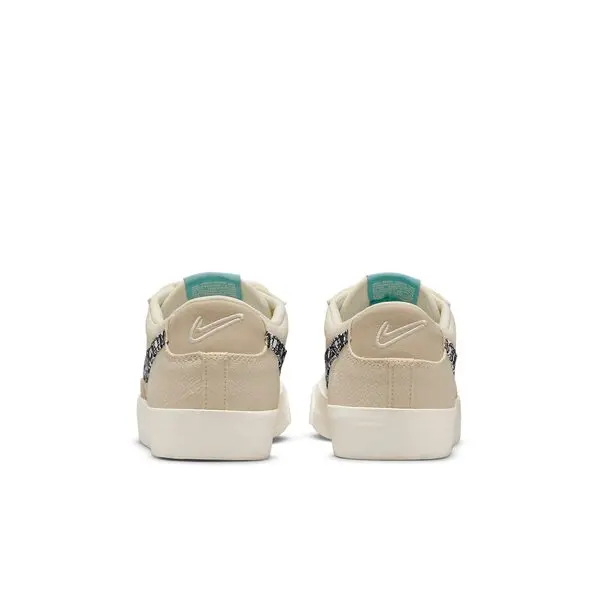 Nike Blazer Low '77 Vintage Paisley Swoosh Sneakers - White
