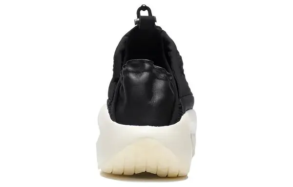 LI-NING Yunyou Fluffy Sneakers - Black/white