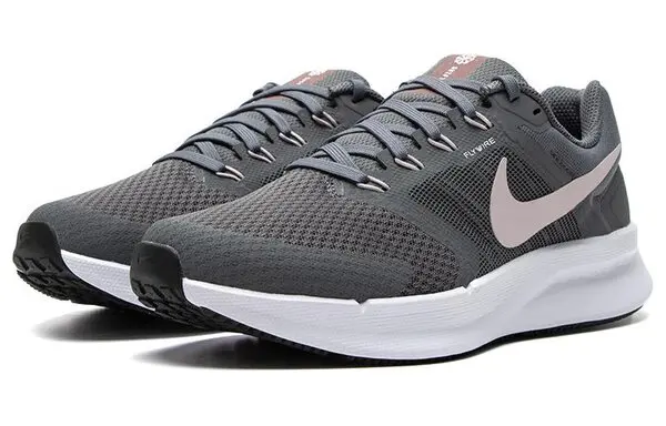 Nike Run Swift 3 Athletic Sneakers - Grey/white