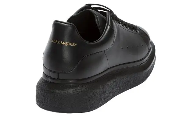 Alexander McQueen Oversized Sneaker - Black