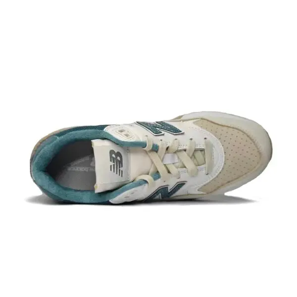 NEW BALANCE 580 Low Top Sneakers - Beige/green